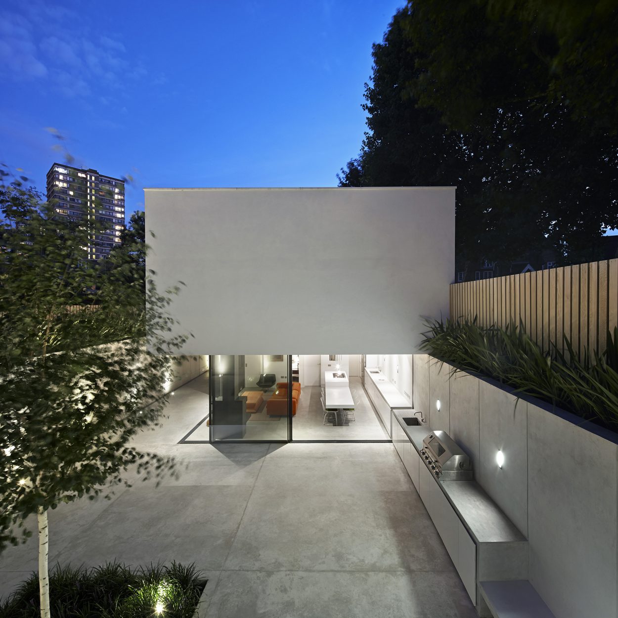 The Lakes - De Matos Ryan